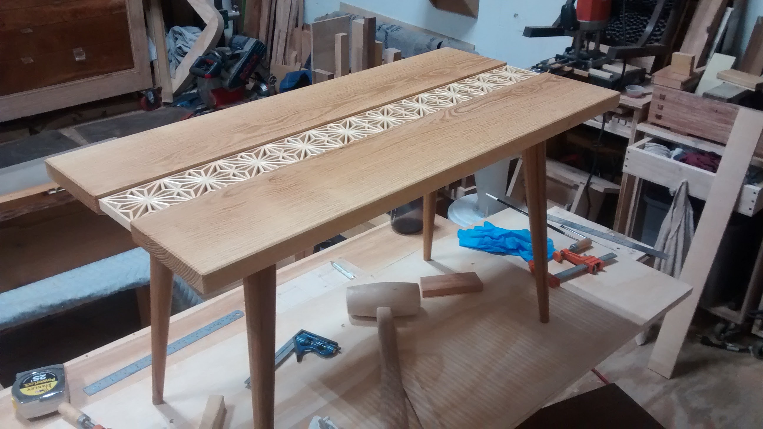 Kumiko Coffee Table